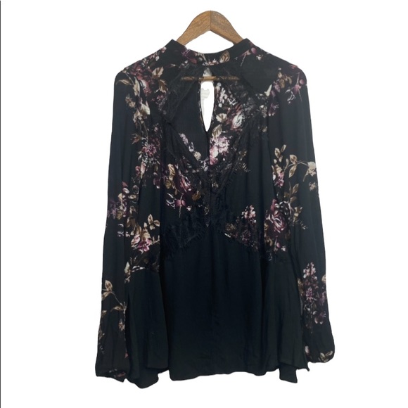 Gypsies & Moondust | Tops | Gypsies Moondust Black Floral Lace Tunic ...